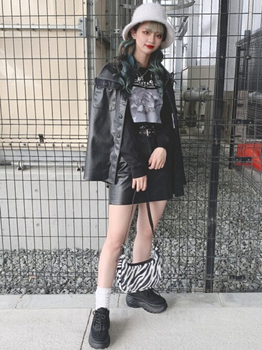 WEGO(WEGO STAFF)｜WEGOのスウェットを使ったコーディネート - WEAR