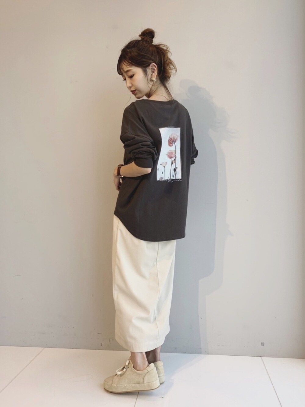 清水夏姫｜OZOCのTシャツ/カットソーを使ったコーディネート - WEAR