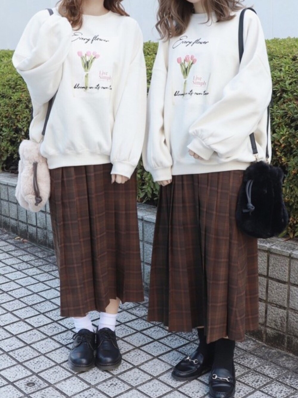 pairpair(sedacle)｜PairPairのスウェットを使ったコーディネート - WEAR