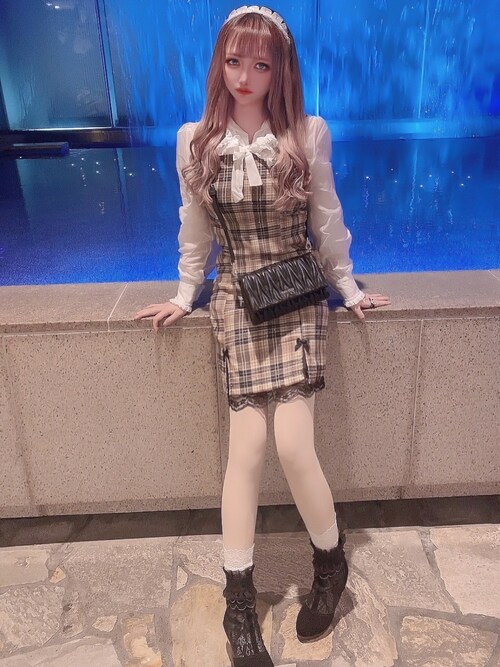 MiRichan_42歳｜miumiuのポーチを使ったコーディネート - WEAR