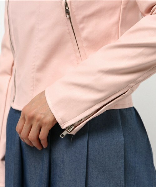 CASPER JOHN AIVER（キャスパージョンアイバー）の「CASPER JOHN AIVER ピンクダブルライダースネオレザー ...