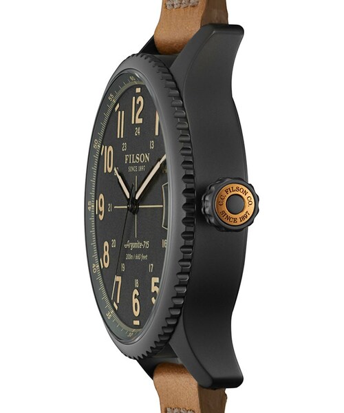 FILSON（フィルソン）の「Filson 43mm Mackinaw Field Watch with Leather Strap ...