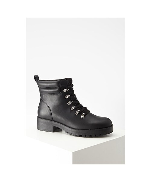 FOREVER 21（フォーエバー トゥエンティーワン）の「フェイクレザーレースアップブーツ（f21_shoes_boots）」 - WEAR