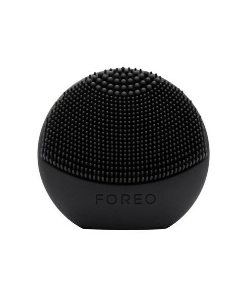 Foreo（フォレオ）の「FOREO 'LUNA TM play' Facial Cleansing Brush（メイクブラシ）」 - WEAR