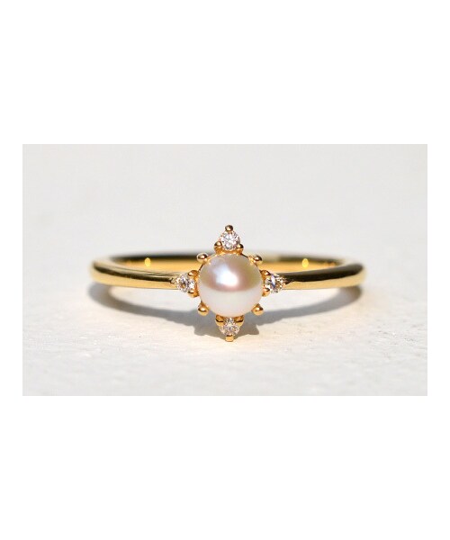sowi（ソーイ）の「K18ダイヤモンドジュエリー】スノードロップ・リング・パール、ダイヤモンド・ストレートラインタイプ（リング）」 - WEAR