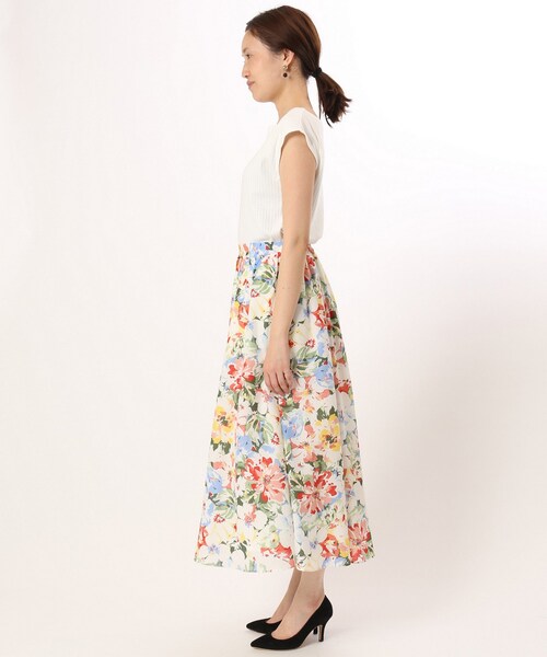 SLOBE IENA（スローブイエナ）の「《表参道/WEB限定・予約》ハリヌキカットソー×フロントボタンスカートセットアップ （）」 - WEAR