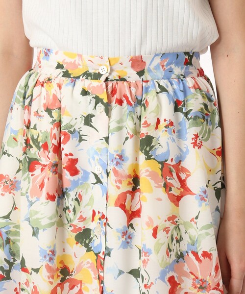 SLOBE IENA（スローブイエナ）の「《表参道/WEB限定・予約》ハリヌキカットソー×フロントボタンスカートセットアップ （）」 - WEAR