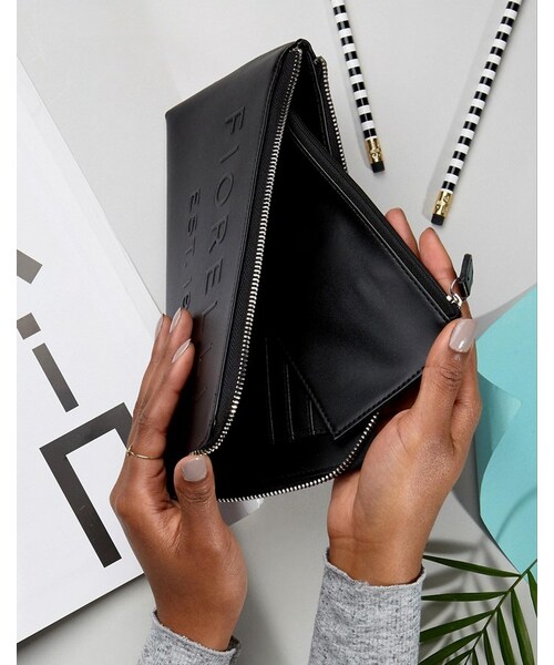 FIORELLI（フィオレッリ）の「Fiorelli Logo Travel Wallet（財布）」 - WEAR