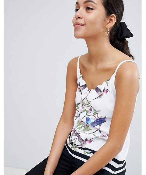 Ted Baker（テッドベーカー）の「Ted Baker Brica Scalloped Cami in High Grove（キャミソール ...
