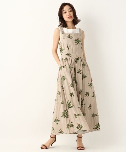 apart by lowrys（アパートバイローリーズ）の「RyNyリーフエプロンワンピース（）」 - WEAR