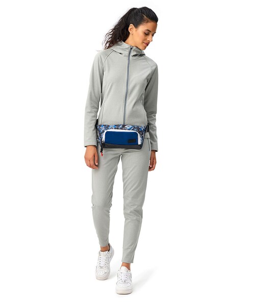 CRUMPLER（クランプラー）の「Star Wars R2D2 Clam Chowder Hip Bag（バッグ）」 - WEAR