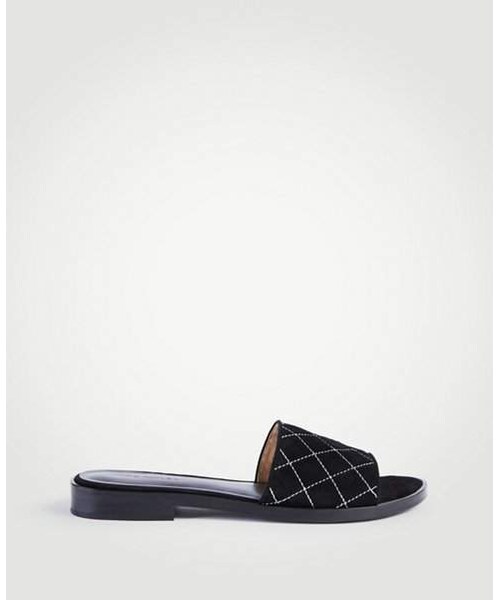 ANN TAYLOR（アンテイラー）の「Ann Taylor Lyra Suede Quilted Slide Sandals（サンダル ...