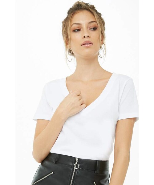 FOREVER 21（フォーエバー トゥエンティーワン）の「Forever 21 Basic V-Neck Tee（Tシャツ/カットソー ...