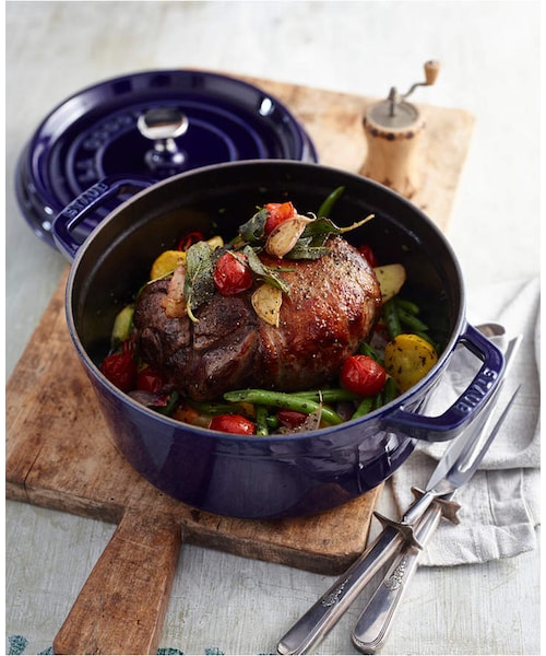 STAUB（ストウブ）の「Staub Enameled Cast Iron 4 Qt. Shallow Wide Round Cocotte ...