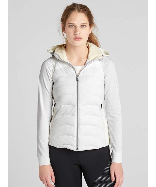 GAP（ギャップ）の「GapFit Lightweight Hooded Puffer Vest（）」 - WEAR