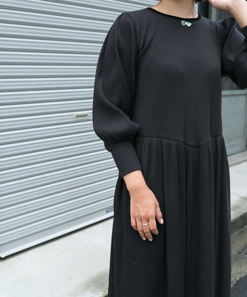 OSHIMA REI（オオシマレイ）の「OSHIMA REI×DOORS 15th別注 Gather Sleeve One-Piece ...