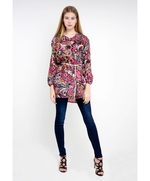 NICOLE（ニコル）の「V-Opening Neckline Floral Tunics With White Color Braided ...