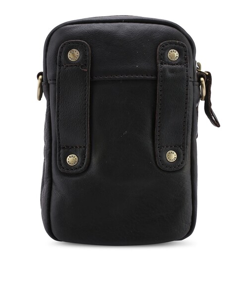 RAV Design（アールエーブイデザイン）の「Leather Phone Pouch（）」 - WEAR