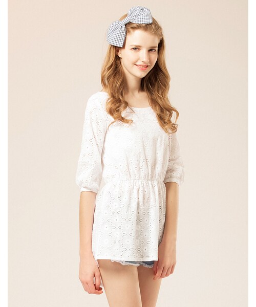 LOVFEE（ラッフィ）の「氣質花朵縷空七分傘擺上衣（）」 - WEAR