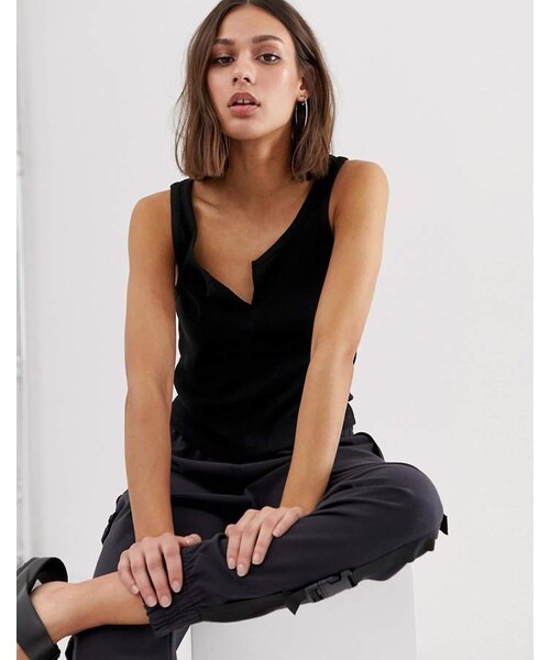 WEEKDAY（ウィークデイ）の「Weekday ribbed crop tank top in black（タンクトップ）」 - WEAR