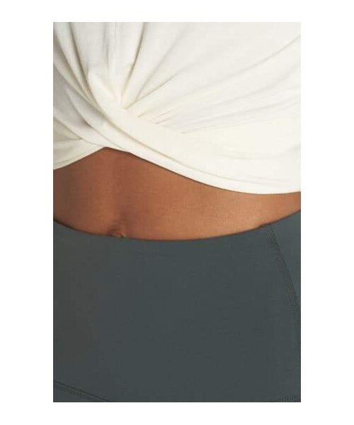 ALOの「Alo Cover Long Sleeve Tee（Tシャツ/カットソー）」 - WEAR