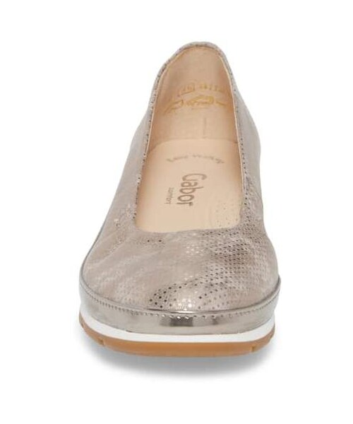 Gabor（ガボール）の「Gabor Ballet Wedge（サンダル）」 - WEAR