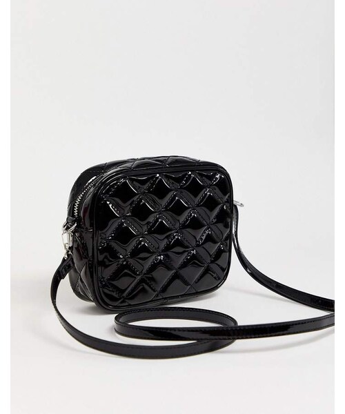 MONKI（モンキ）の「Monki cross body quilted bag in patent black（ショルダーバッグ）」 - WEAR