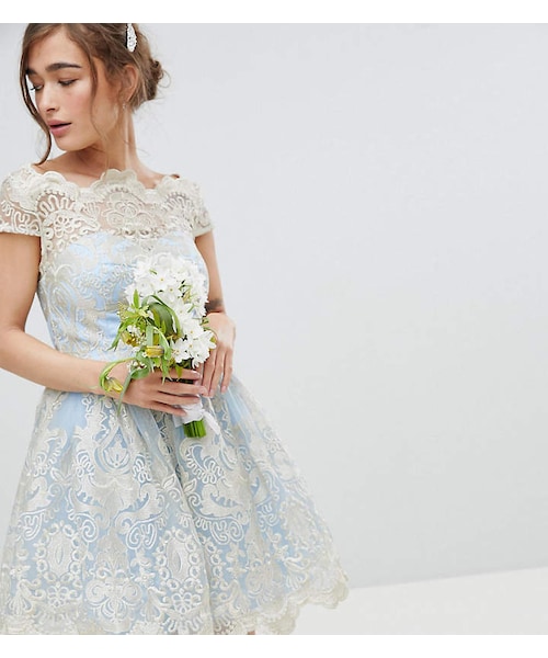 Bardot（バルドー）の「Chi Chi London Petite Premium Lace Midi Prom Dress with ...