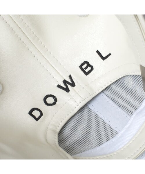 DOWBL（ダブル）の「DOWBL Basic Logo Leather CAP（帽子）」 - WEAR