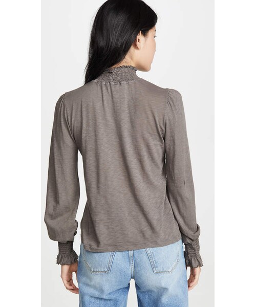 SUNDRY（サンドリー）の「Sundry Smocked Mock Neck Top with Puff Sleeves（）」 - WEAR