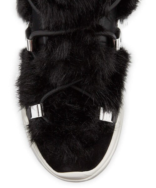 MONCLER（モンクレール）の「Moncler Tilda Leather Faux-Fur Lace-Up Boots（ブーツ）」 - WEAR