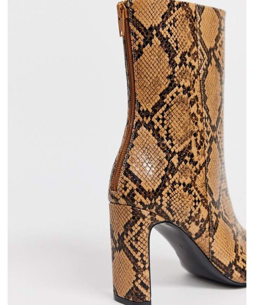 asos（エイソス）の「Asos Design ASOS DESIGN Wide Fit Eleanor high ankle boots ...