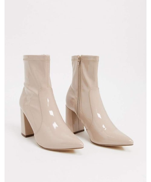 New look（ニュールック）の「New Look patent PU heeled boots in oatmeal（ブーツ）」 - WEAR