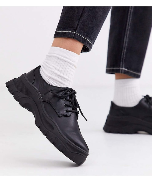 MONKI（モンキ）の「Monki lace up shoes with track sole in black（スニーカー）」 - WEAR