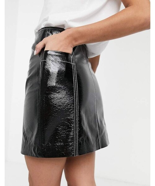 Monki（モンキ）の「Monki patent mini skirt in black（スカート）」 - WEAR
