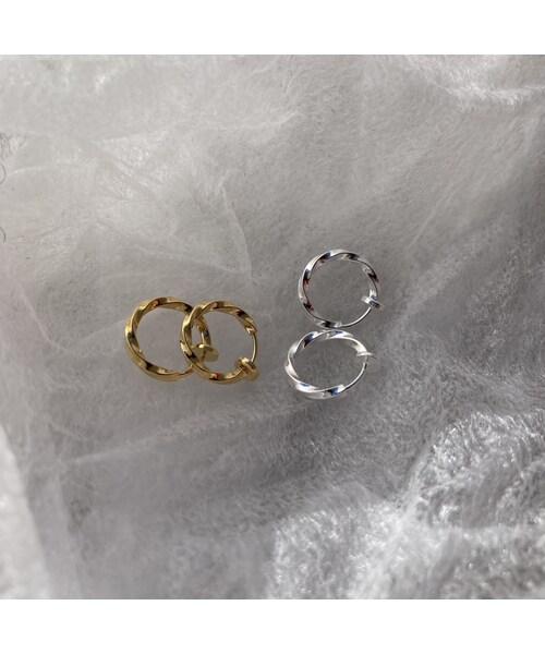 PRIMP（プリンプ）の「FOOP EARRING（ピアス（両耳用））」 - WEAR