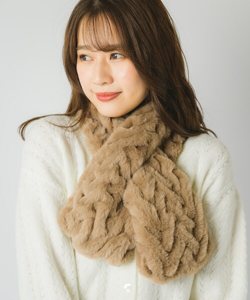Rewde（ルゥデ）の「【2WAY】 編み込みファークロスマフラー（0R18-FA953）（マフラー）」 - WEAR