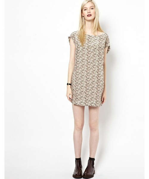 EMMA COOK（エマクック）の「Emma Cook Dress with Cape Back（ワンピース）」 - WEAR