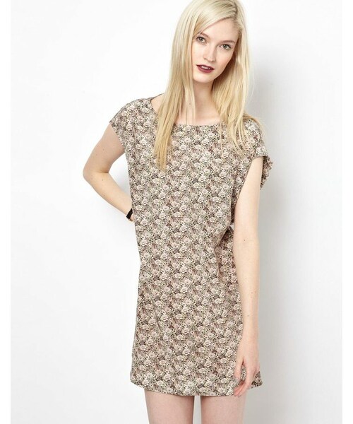 EMMA COOK（エマクック）の「Emma Cook Dress with Cape Back（ワンピース）」 - WEAR