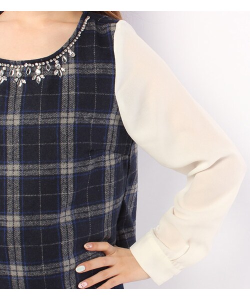 PAGEBOY（ページボーイ）の「ビジューデコレーション切り替えプルオーバー（トップス）」 - WEAR