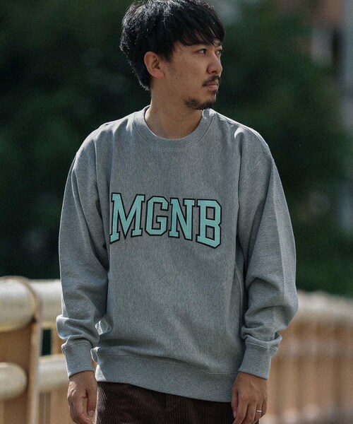MAGIC NUMBER（マジック ナンバー）の「MAGIC NUMBER MGNB COLLEGE CREW SWEAT（）」 - WEAR