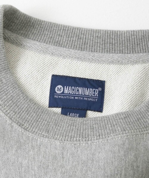 MAGIC NUMBER（マジック ナンバー）の「MAGIC NUMBER MGNB COLLEGE CREW SWEAT（）」 - WEAR