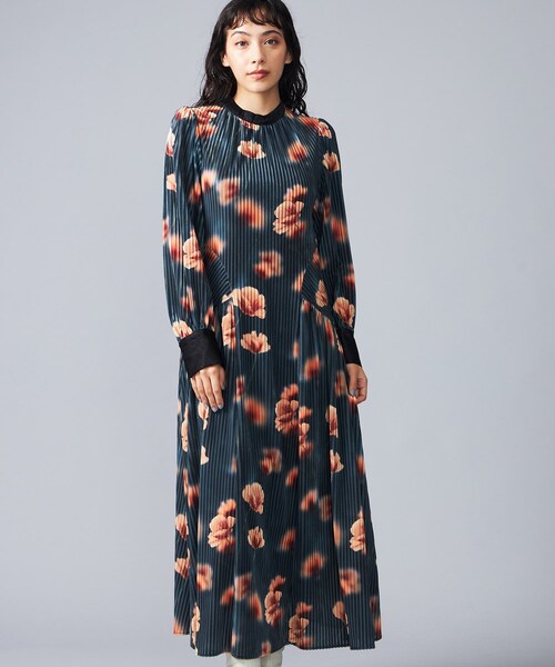 Ameri（アメリ）の「MILA VELOUR CUT DRESS（ワンピース）」 - WEAR