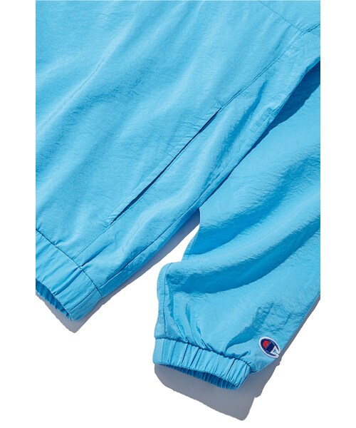 Champion（チャンピオン）の「[US] Champion로고 Windsuit 아노락 (LAZULINE BLUE ...