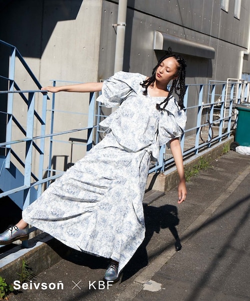 KBF（ケイビーエフ）の「【Seivson x KBF】空氣感多層次立體泡泡長裙(印花)（）」 - WEAR