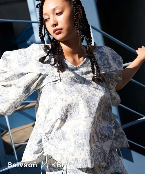 KBF（ケイビーエフ）の「【Seivson x KBF】空氣感雙層立體澎澎上衣(印花)（）」 - WEAR