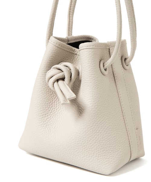 VASIC（ヴァジック）の「BOND MINI MINI LEATHER（IVORY）（）」 - WEAR