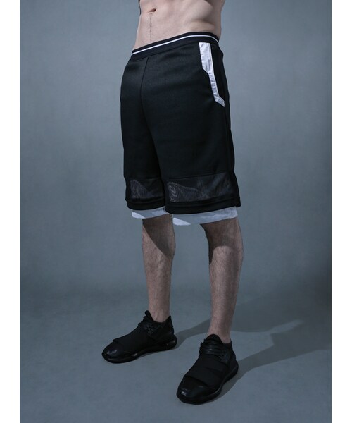 Acrosphere（アクロスファー）の「Kinetic layered mesh shorts（カーゴパンツ）」 - WEAR