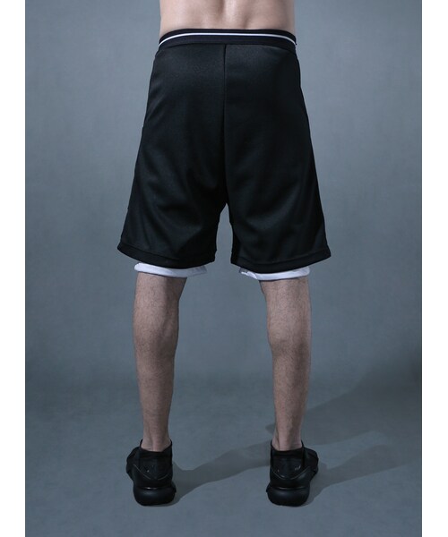 Acrosphere（アクロスファー）の「Kinetic layered mesh shorts（カーゴパンツ）」 - WEAR