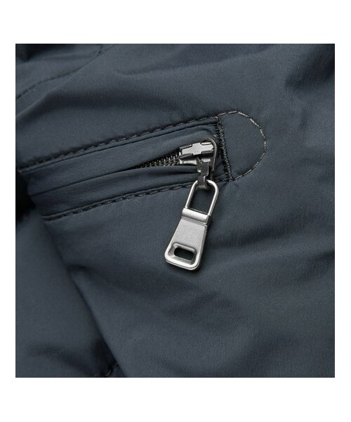 HUGO BOSS（ヒューゴボス）の「Quilted Down-Filled Shell Jacket（）」 - WEAR